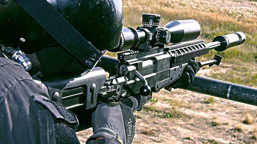 Snajperska puška SVLK-14 "Sumrak" pogodila metu na udaljenosti od preko ...