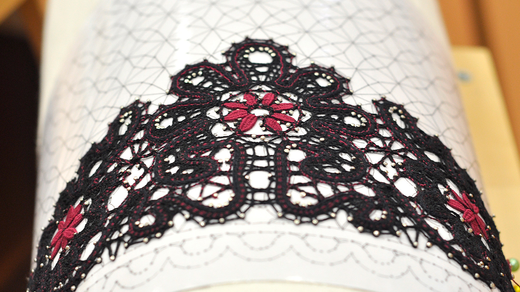 Russian handicrafts: Why Vologda lace is back in style - Russia Beyond