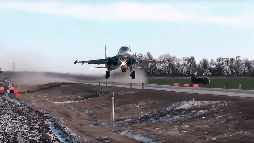 Why are Russia’s military jets landing on rural highways? - Russia Beyond