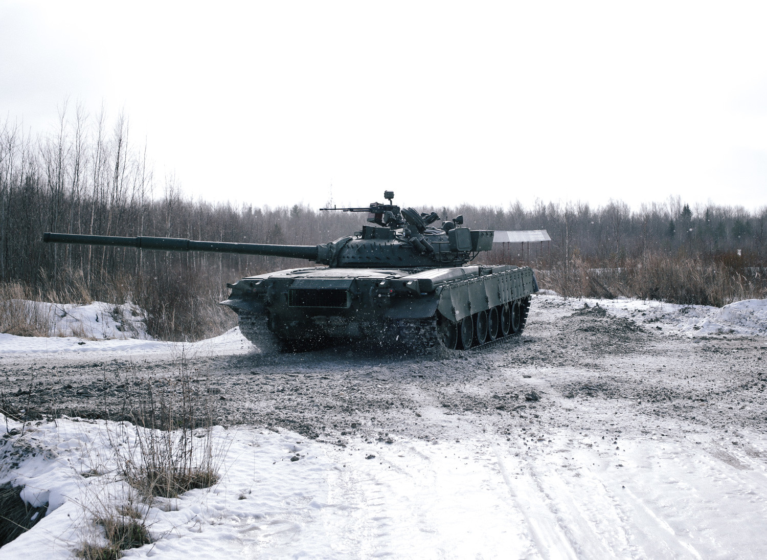 How Russia’s T-80 tanks are assembled for the icy Arctic - Russia Beyond