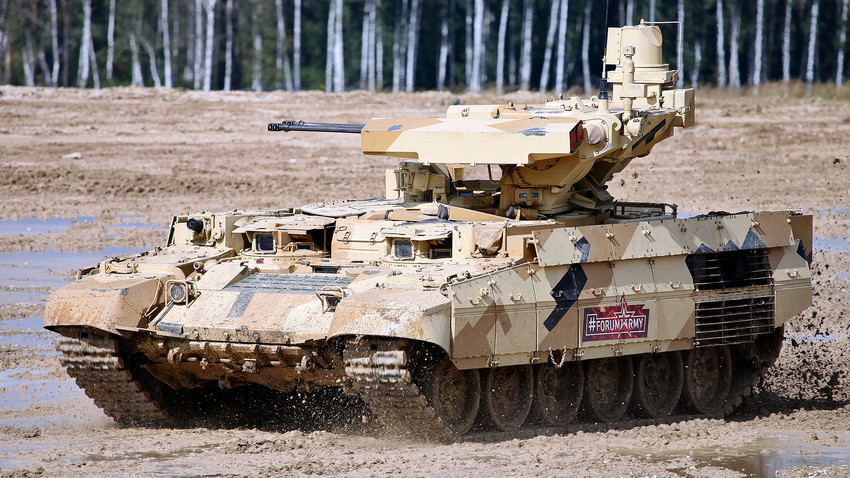 Untuk Pertama Kalinya, Tank Terminator-2 Akan Unjuk Gigi pada Parade ...