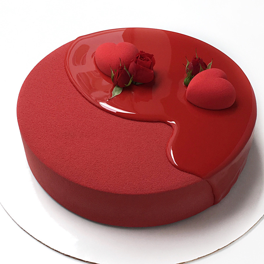 Too beautiful to eat: How Russia’s ‘cosmic’ cakes are conquering ...