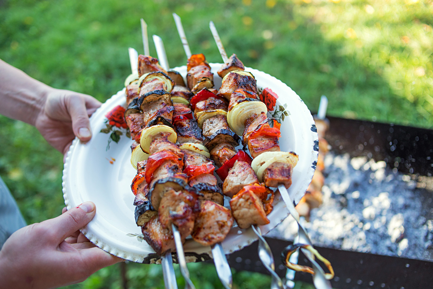 How to grill like a Russian and throw an amazing outdoor party - Russia ...