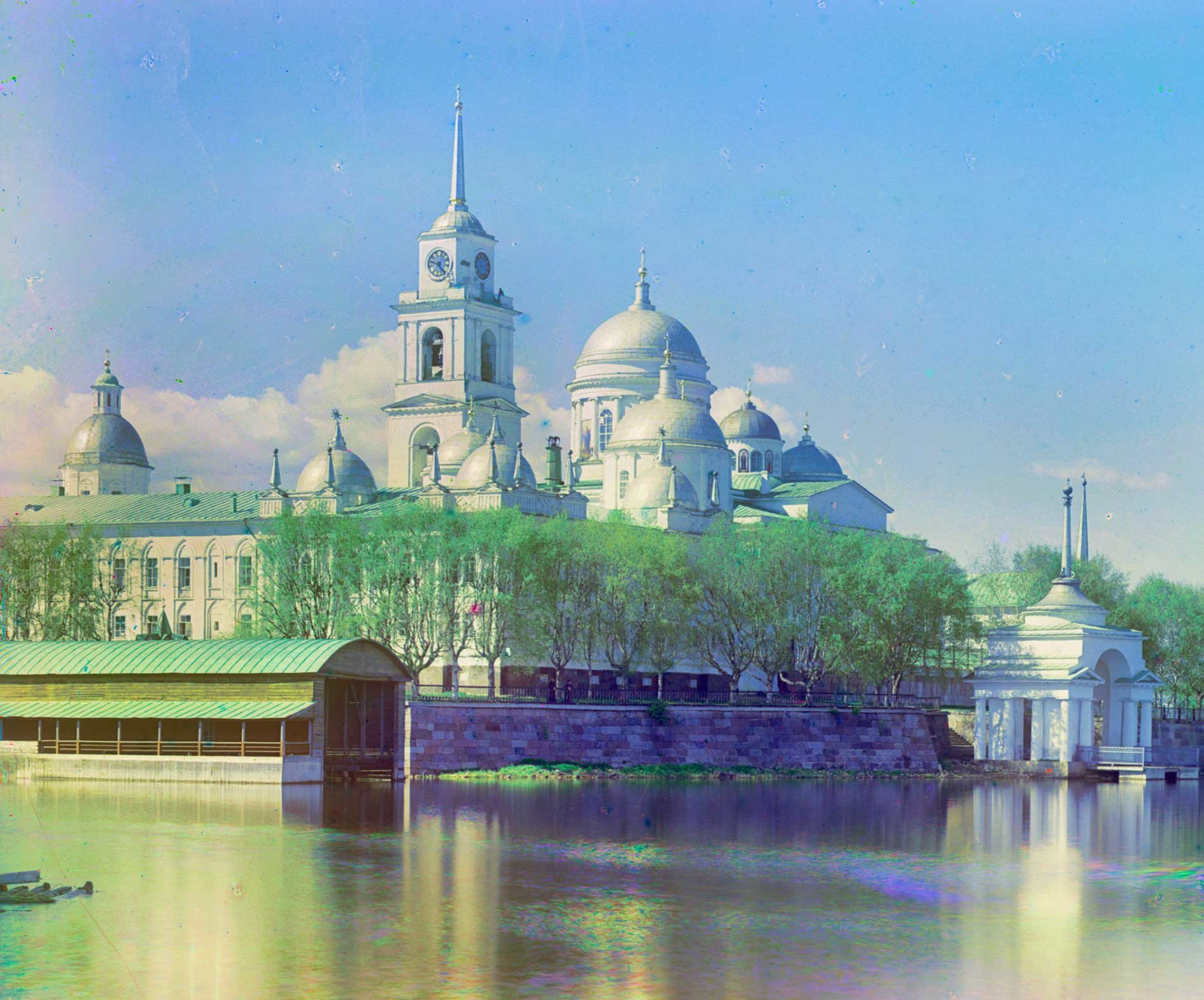 A floating apparition on Lake Seliger: St. Nilus Monastery - Russia Beyond