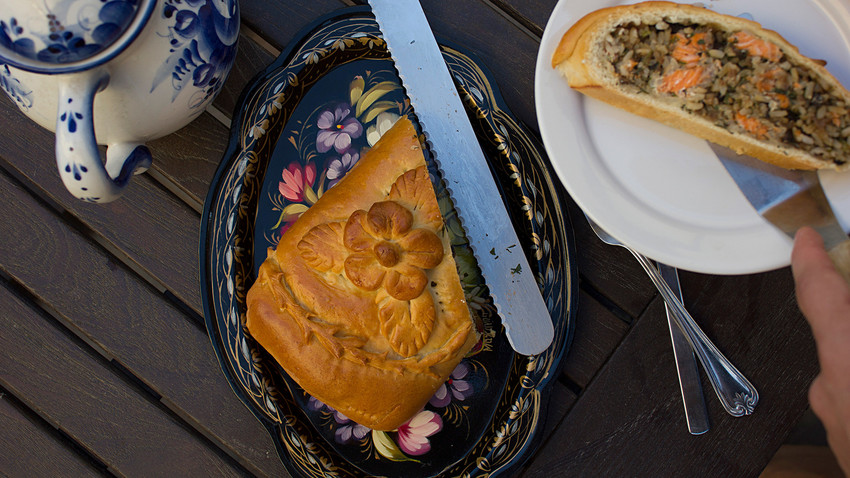 Fish kulebyaka: The luxurious Russian pie dripping with temptation ...