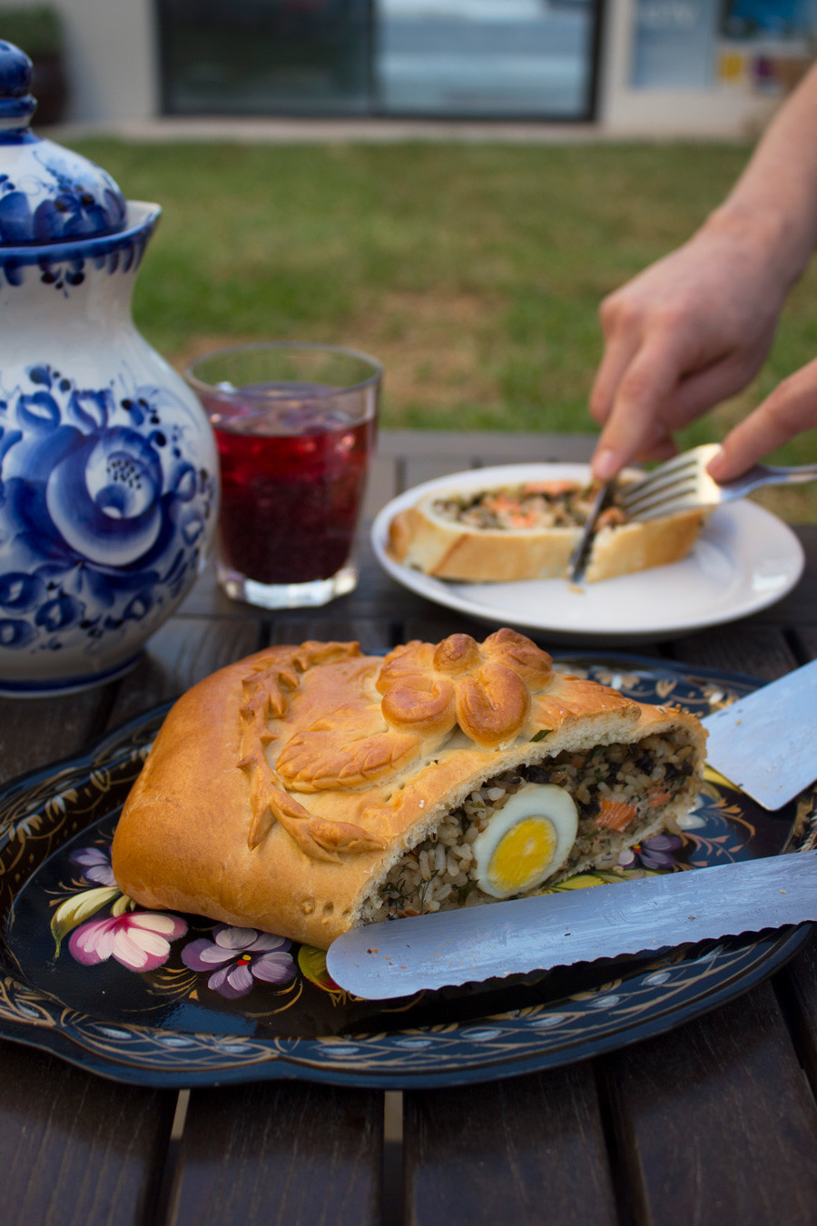 Fish kulebyaka: The luxurious Russian pie dripping with temptation ...