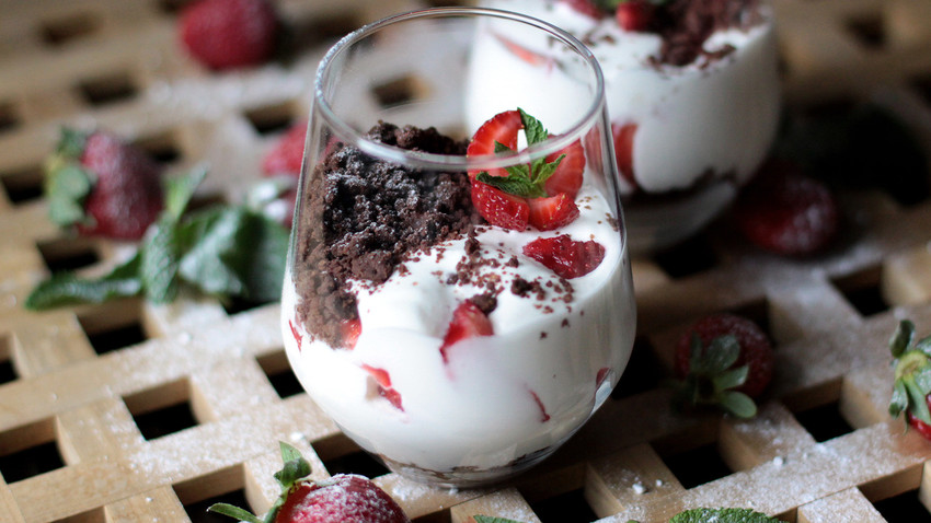Smetannik: Make an epic Russian dessert in a glass - Russia Beyond