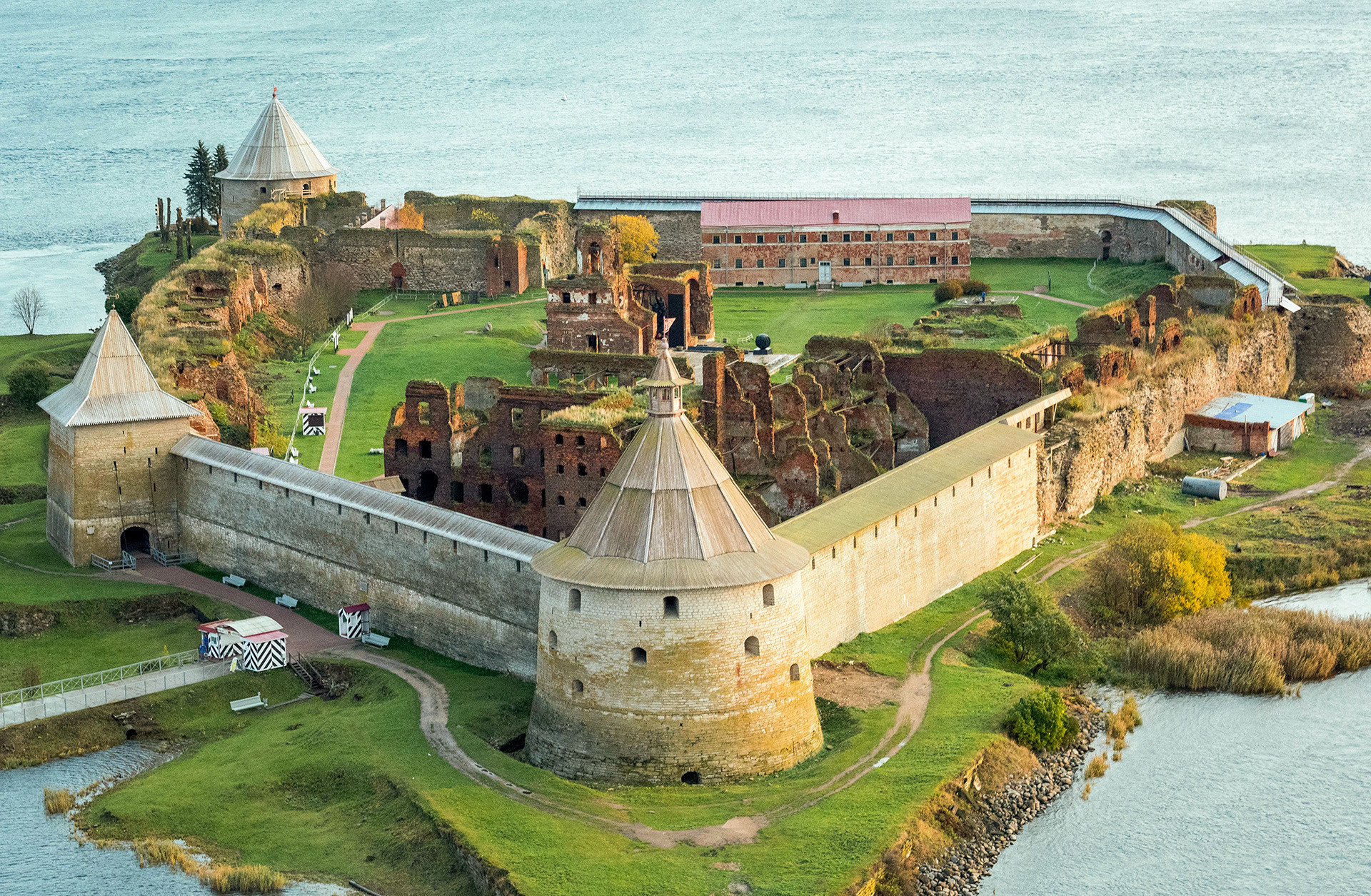 Sept forteresses jugées imprenables que l’armée russe est parvenue à ...