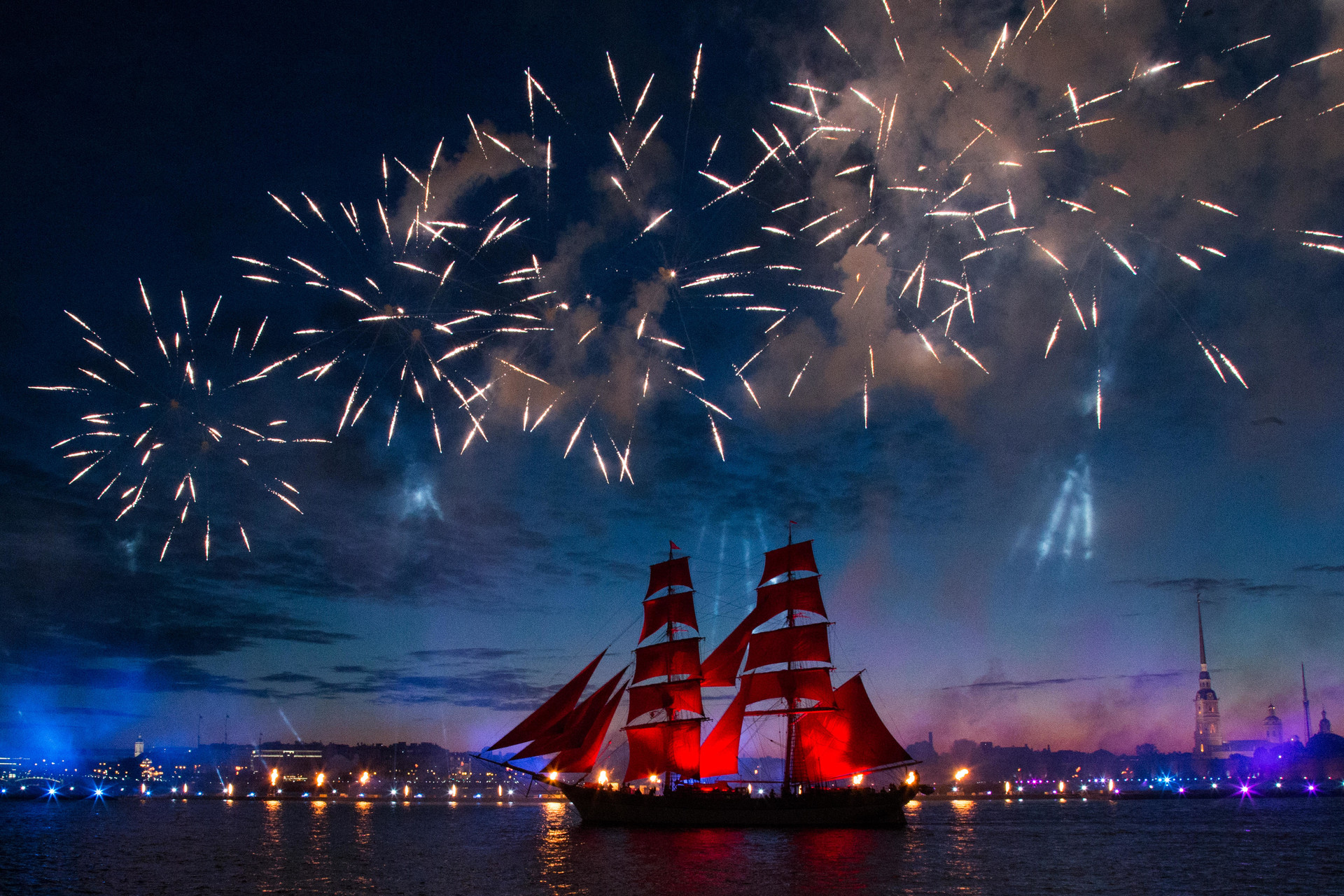 School’s out! How to celebrate prom the Russian way in St. Petersburg ...