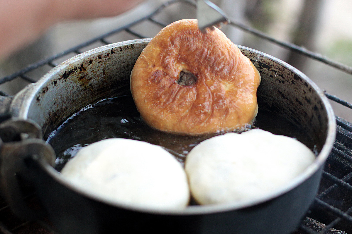 Belyashi: Master this legendary Soviet fast food - Russia Beyond