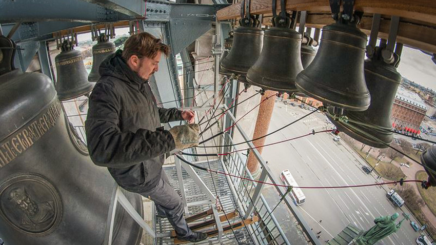 Should robots be allowed to ring bells in Russian churches? - Russia Beyond