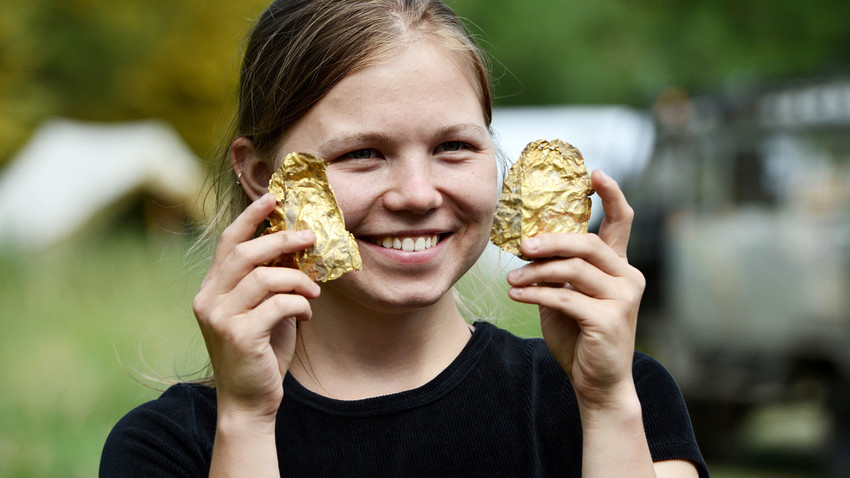 Digging up the crazy rites of Russian archaeologists - Russia Beyond