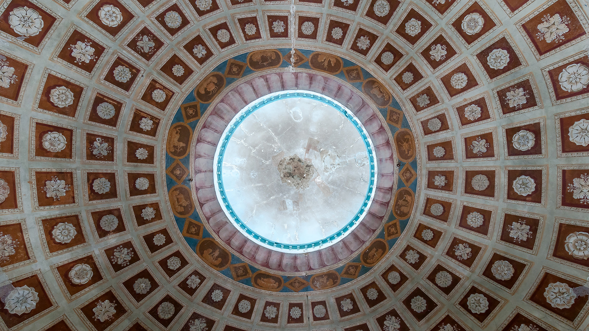 Méditation photographique: cinq photos de dômes qui ressemblent au ...