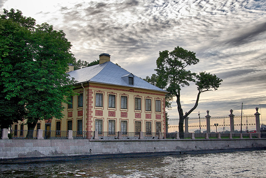 Peter I’s cottage to Gorbachev’s lavish dacha: Russian leaders ...