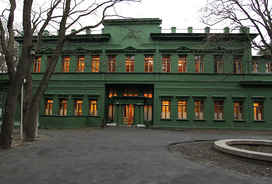 Peter I’s cottage to Gorbachev’s lavish dacha: Russian leaders ...