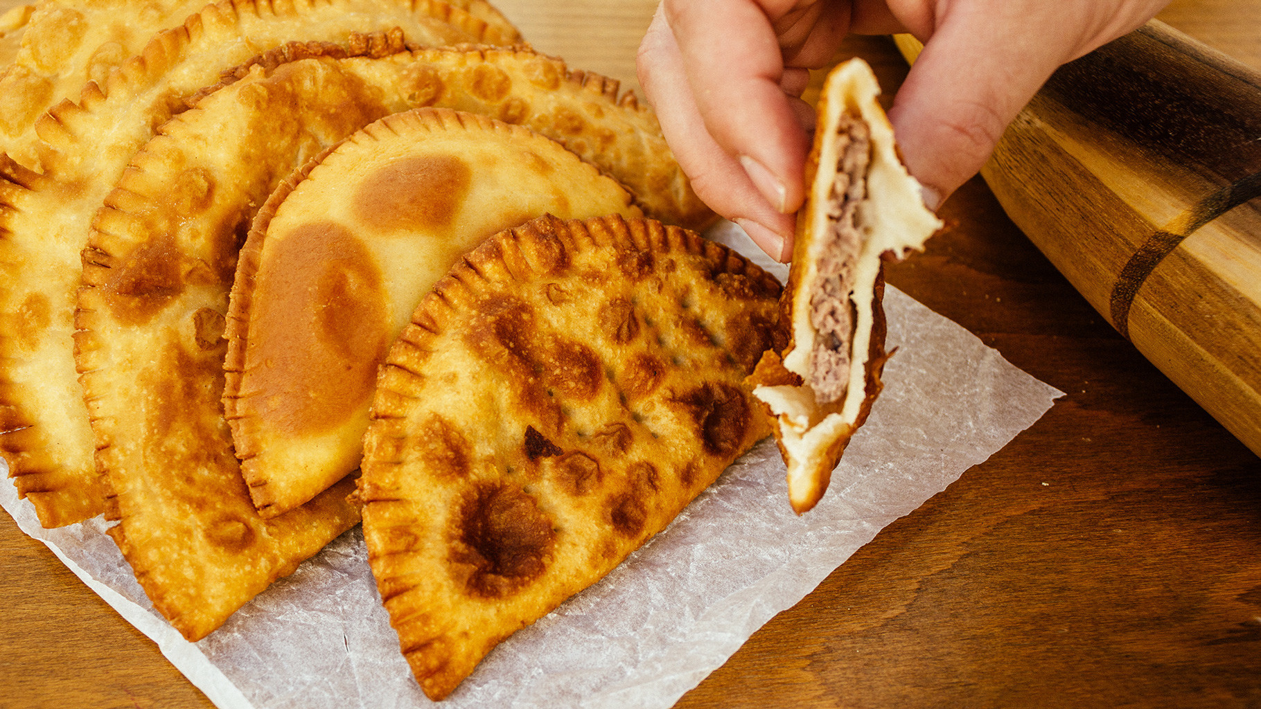 Što je čeburek, rusko jelo koje se samo rimuje s burekom? - Russia ...