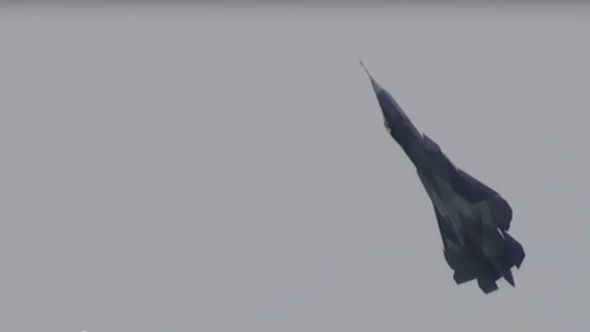 Cuando un Su-57 asombró al mundo haciendo la famosa ‘cobra de Pugachov ...
