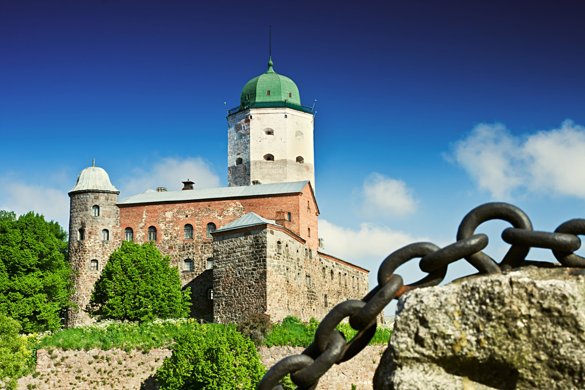 7 awesome medieval castles in Russia (PHOTOS) - Russia Beyond