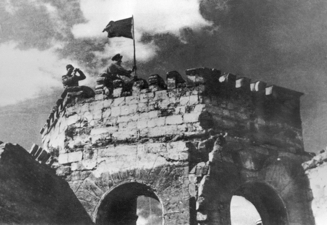 Bagaimana Tentara Merah Membebaskan Kota-Kota Eropa Selama Perang Dunia ...