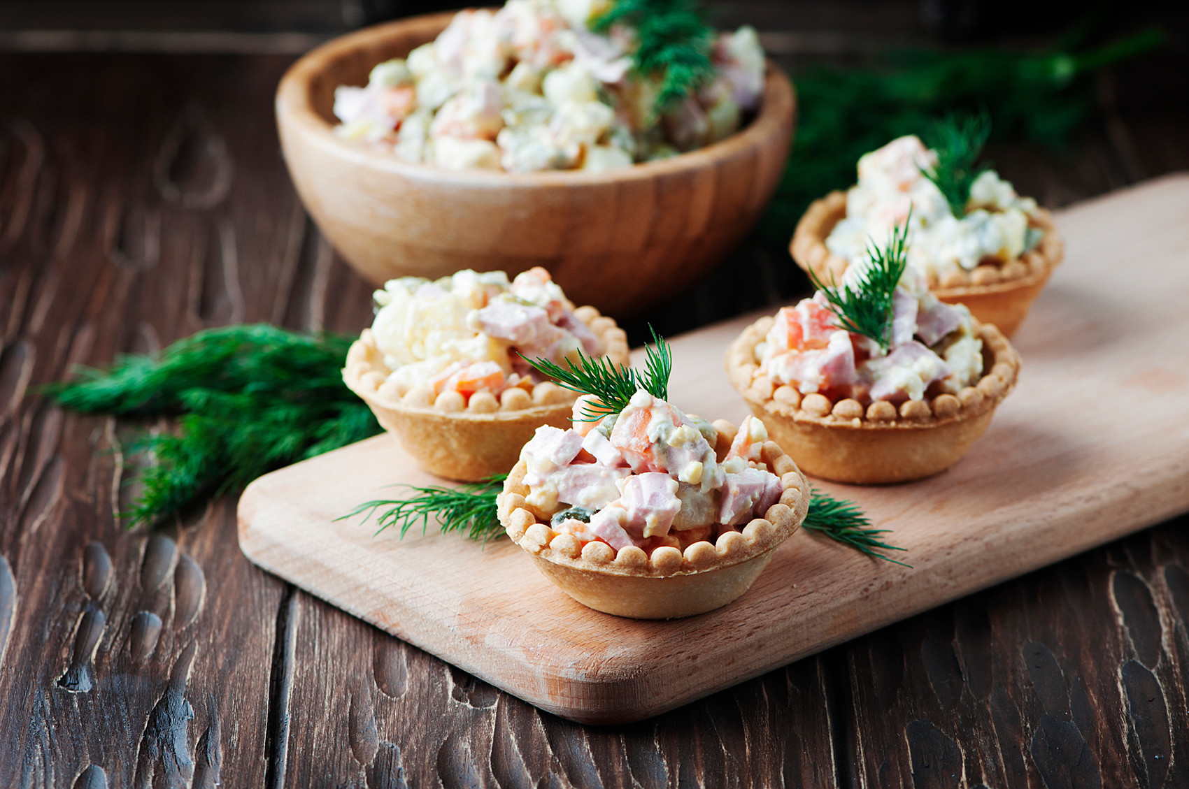 Jenseits von Pelmeni und Borschtsch: Sieben bekannte Moskauer Speisen ...