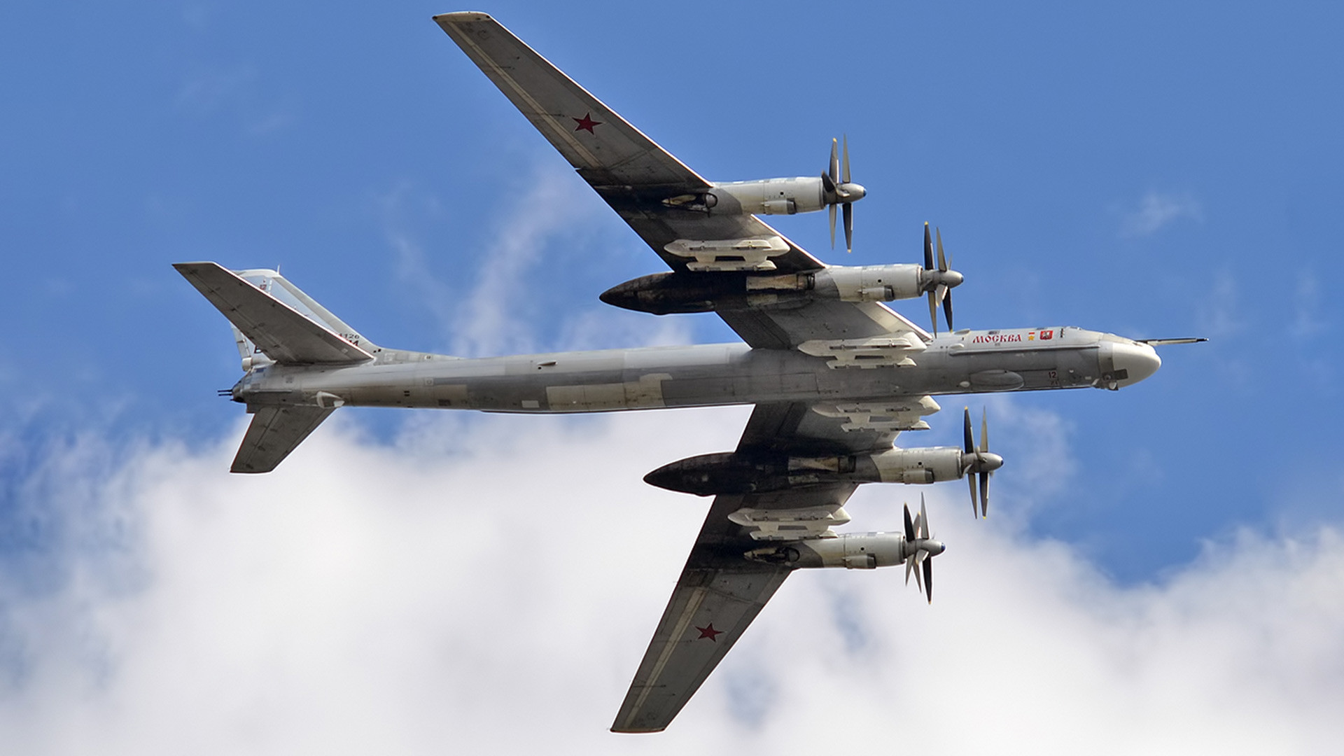 Les cinq meilleurs avions du bureau de conception russe Tupolev ...