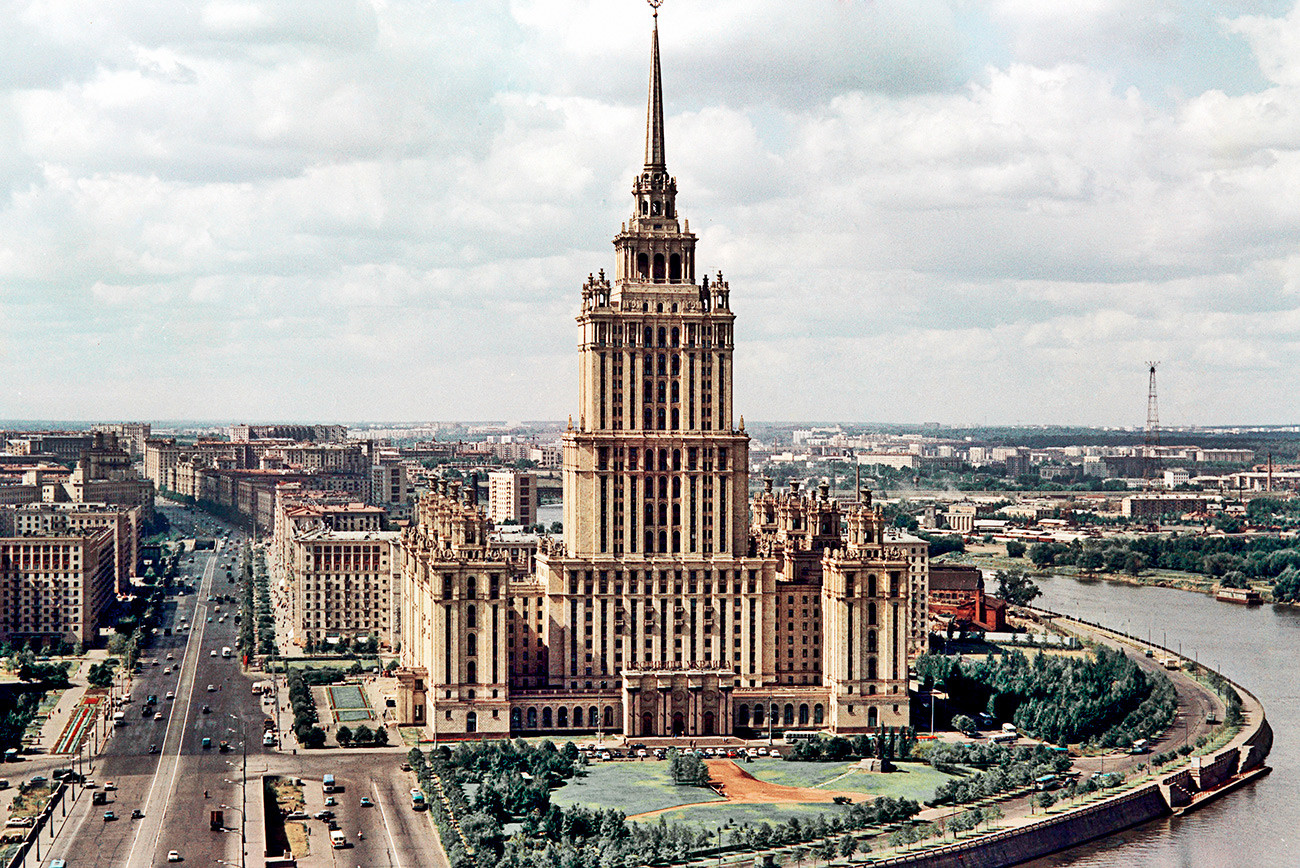 What happened to these iconic Soviet hotels in Moscow? - Russia Beyond