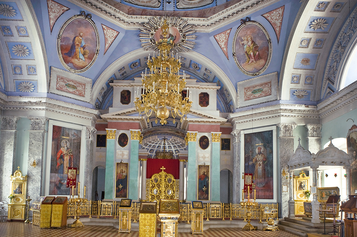 Regal splendor: The Monastery Cathedral of St. Dimitry in Rostov ...