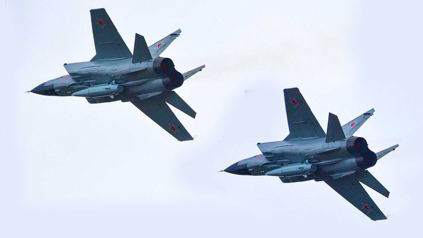 Izzivi 21. stoletja: Prihajajo MiG-36, Su-60 in Jak-150 - Russia Beyond ...