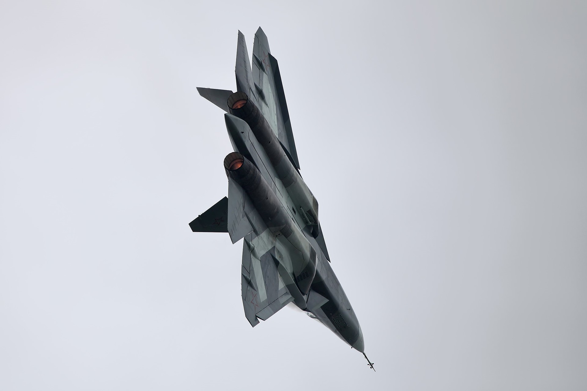 El Su-57, caza ruso de quinta generación, cumple 10 años (Fotos ...