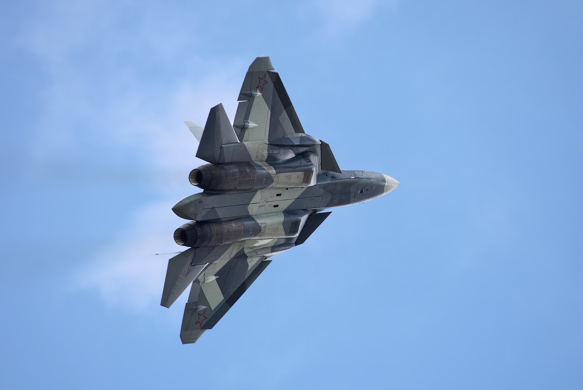 El Su-57, caza ruso de quinta generación, cumple 10 años (Fotos ...