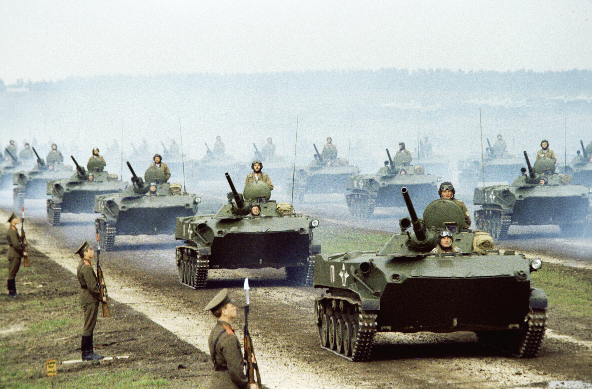 Lima Latihan Militer Tentara Soviet yang Paling Penting dan Mengesankan ... Lima Latihan Militer Tentara Soviet yang Paling Penting dan Mengesankan ...