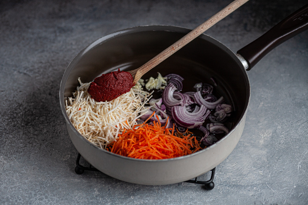 Russischer Schtschi: So kochen Sie die berühmte sämige Sauerkrautsuppe ...