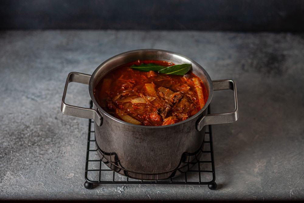 Russischer Schtschi: So kochen Sie die berühmte sämige Sauerkrautsuppe ...