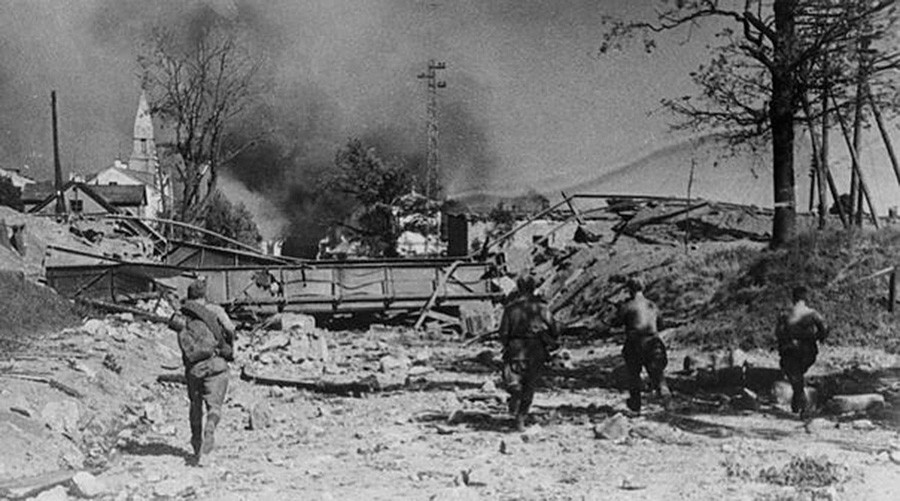 Bitka u kojoj su Nijemci mogli proći kao u Staljingradu (FOTO) - Russia ...
