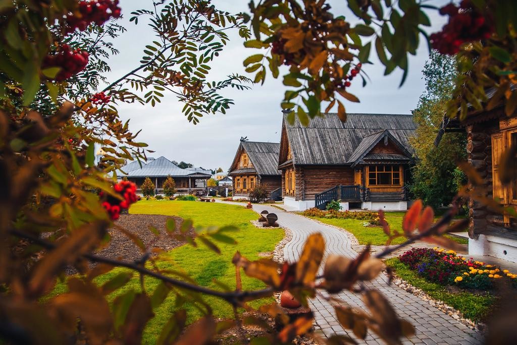 Top 10 traditional Russian-style hotels - Russia Beyond