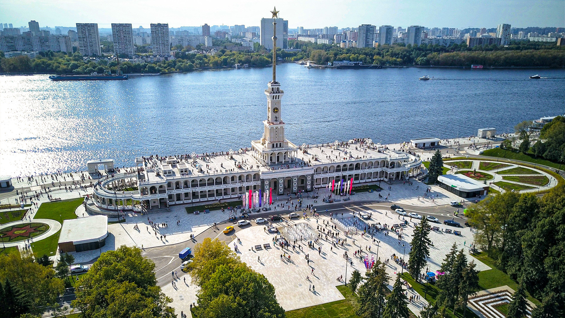 Moscow’s Stalinist Empire-style North River Terminal opens after large ...