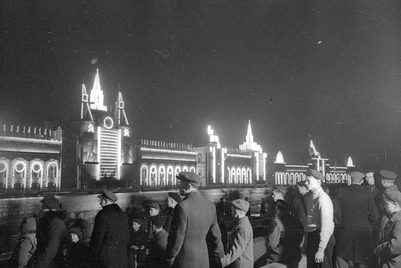 How Soviet stores looked before New Year (PHOTOS) - Russia Beyond
