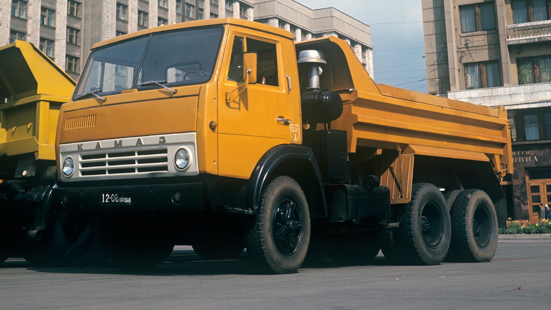 Robust und langlebig: Die fünf besten russischen Autos aller Zeiten ...