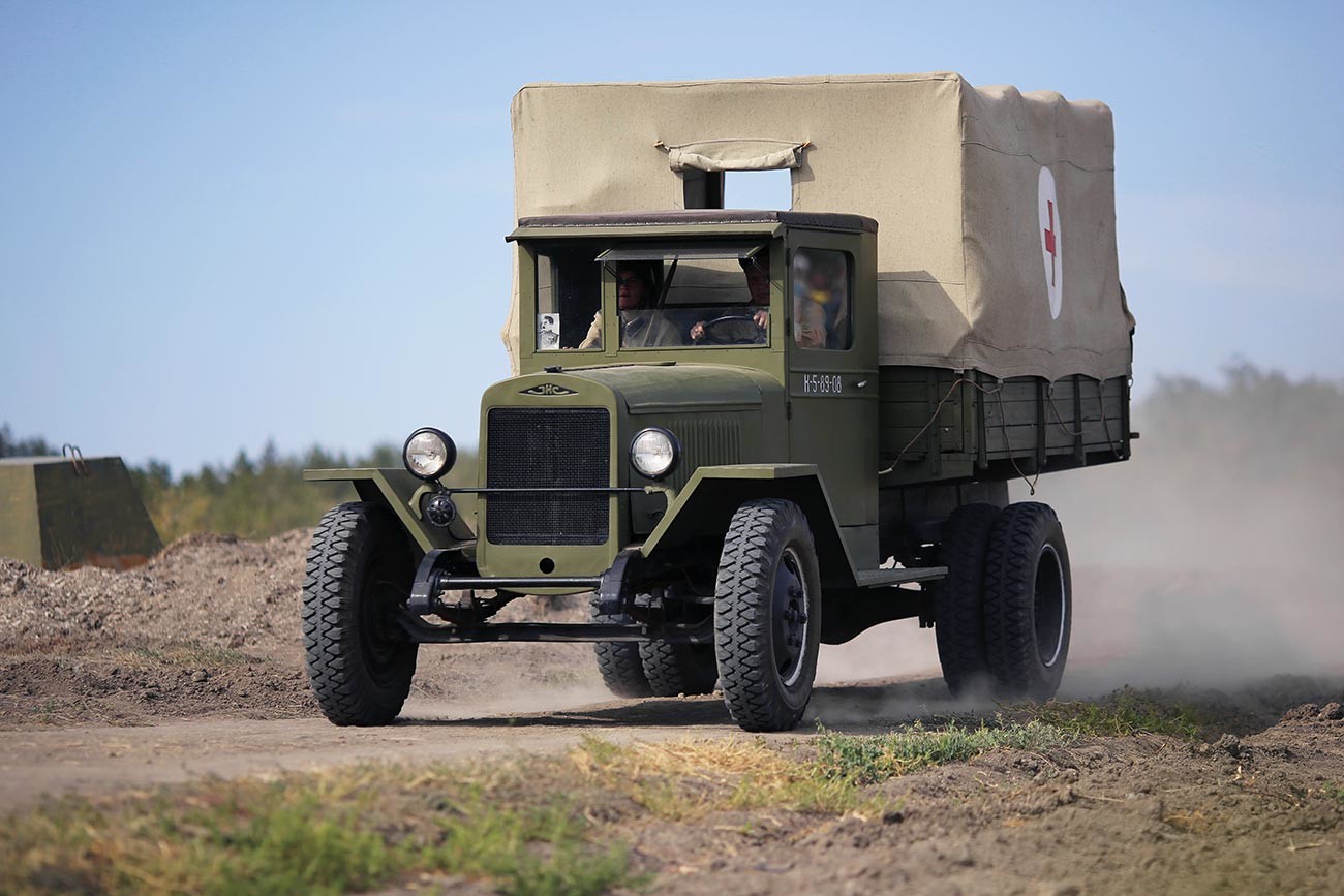 Robust und langlebig: Die fünf besten russischen Autos aller Zeiten ...