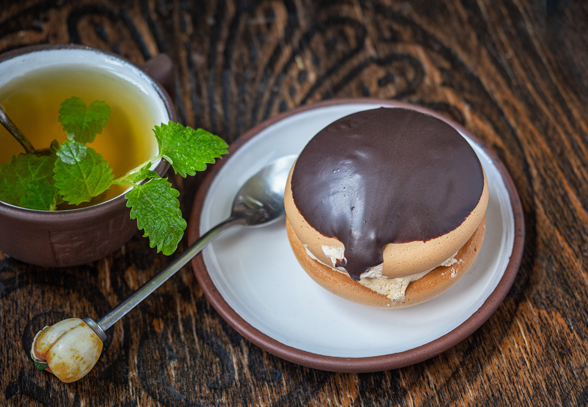 Top 10 most favorite Russian pastries invented in the USSR - Russia Beyond