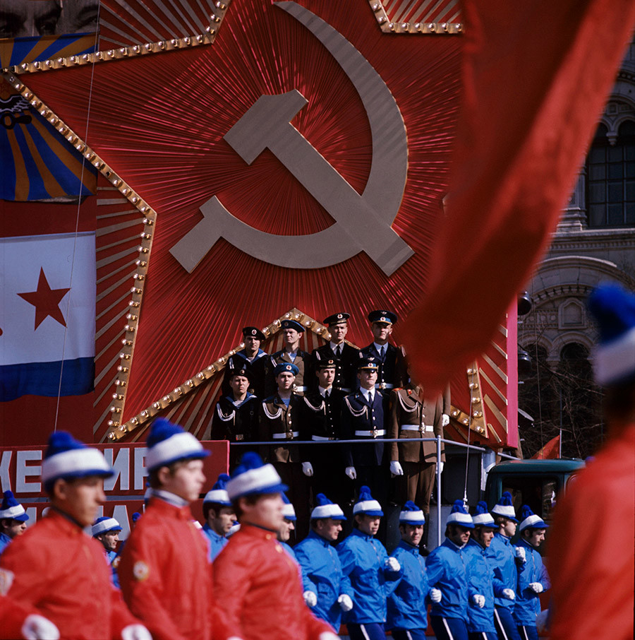 Apa Sebetulnya Makna Bendera Uni Soviet? - Russia Beyond