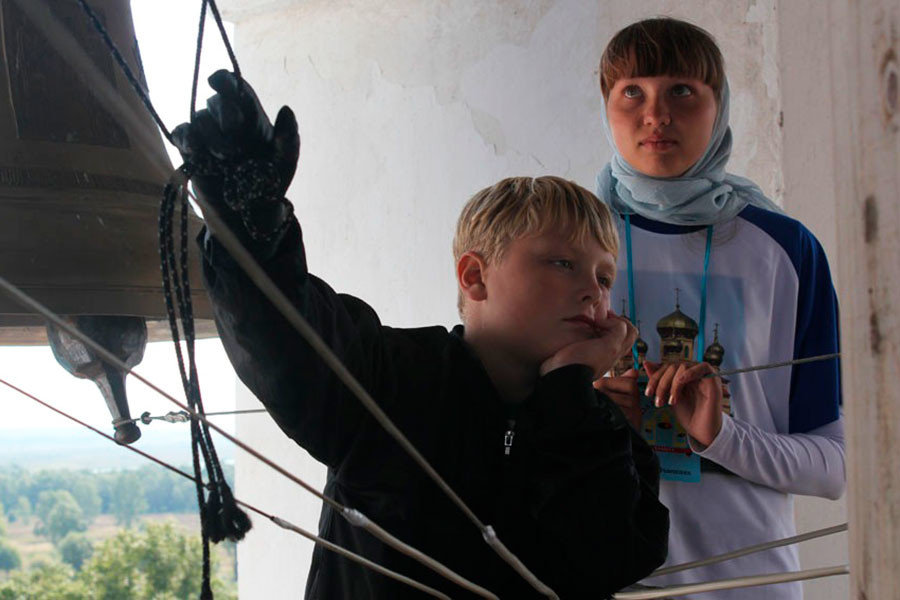 Why are more Russian women becoming bell ringers