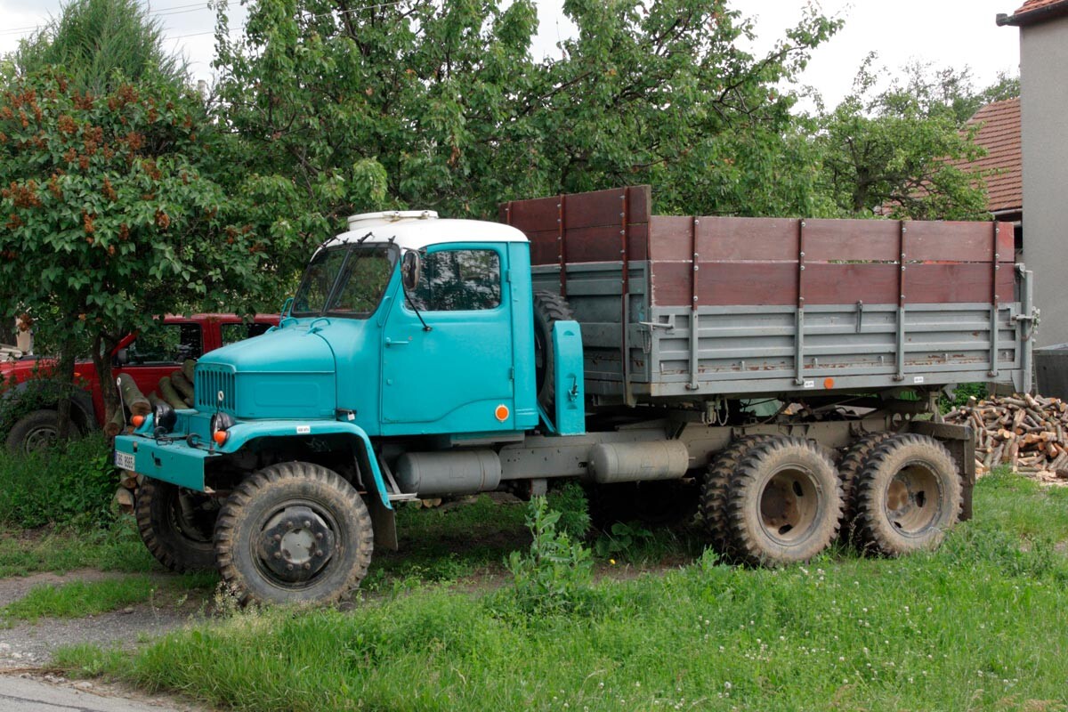 7 TRUCKS imported to the Soviet Union from abroad