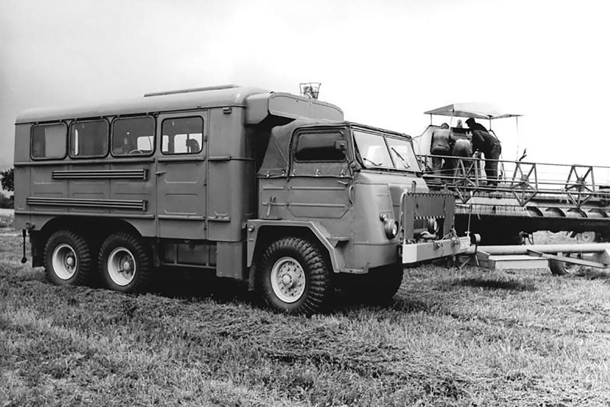 7 TRUCKS imported to the Soviet Union from abroad