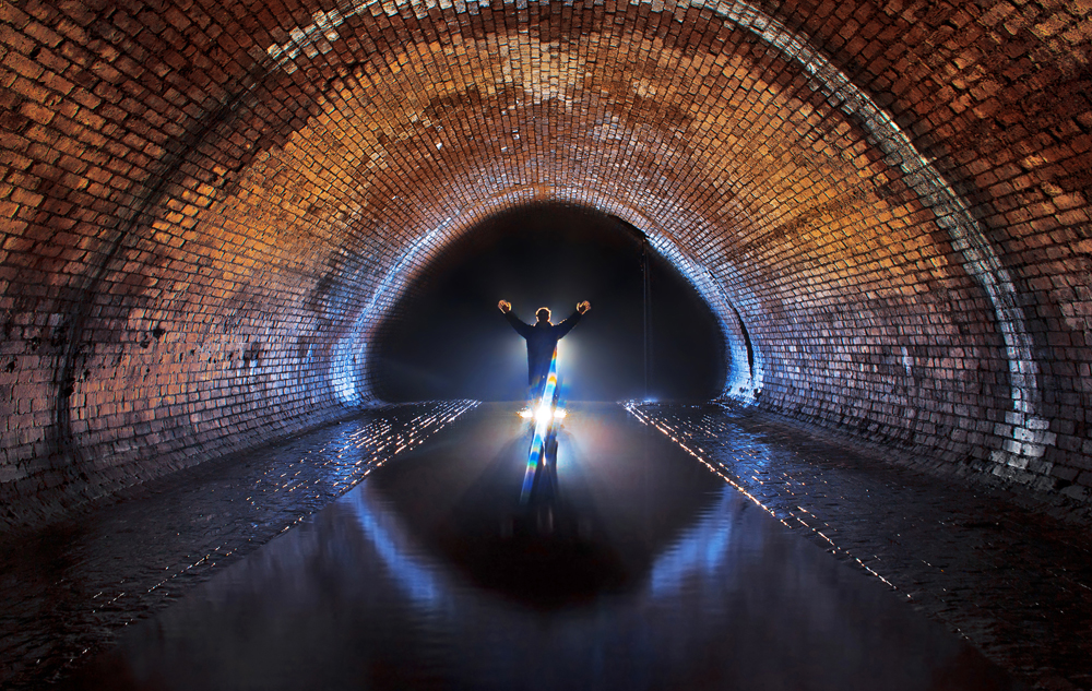Exploradores revelam segredos do mundo subterrâneo de Moscou - Russia ...