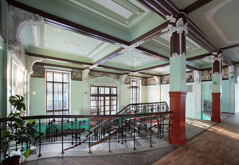 Modernist architecture in a simple Russian school - Russia Beyond