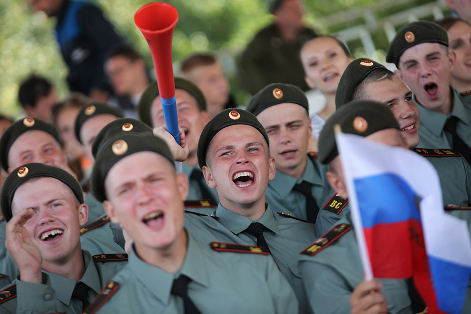 In Russia even tanks practice biathlon - Russia Beyond