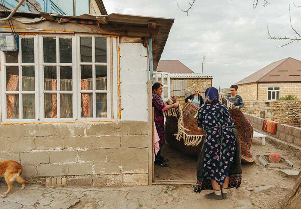 Dagestani craftsmen: how to make a rug with your own hands - Russia Beyond