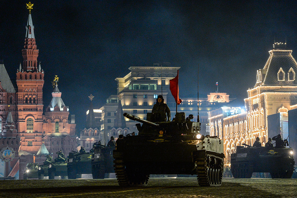 Tanks in Moscow: Russian capital parade rehearsal - Russia Beyond