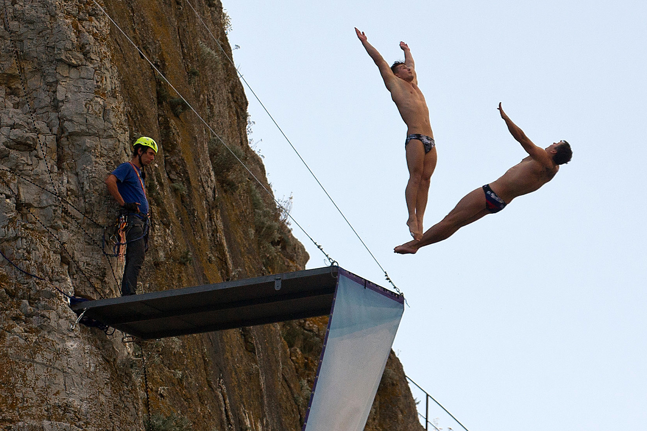 High diving in Crimea - Russia Beyond